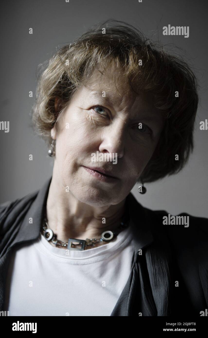 Alison wolf hi-res stock photography and images - Alamy