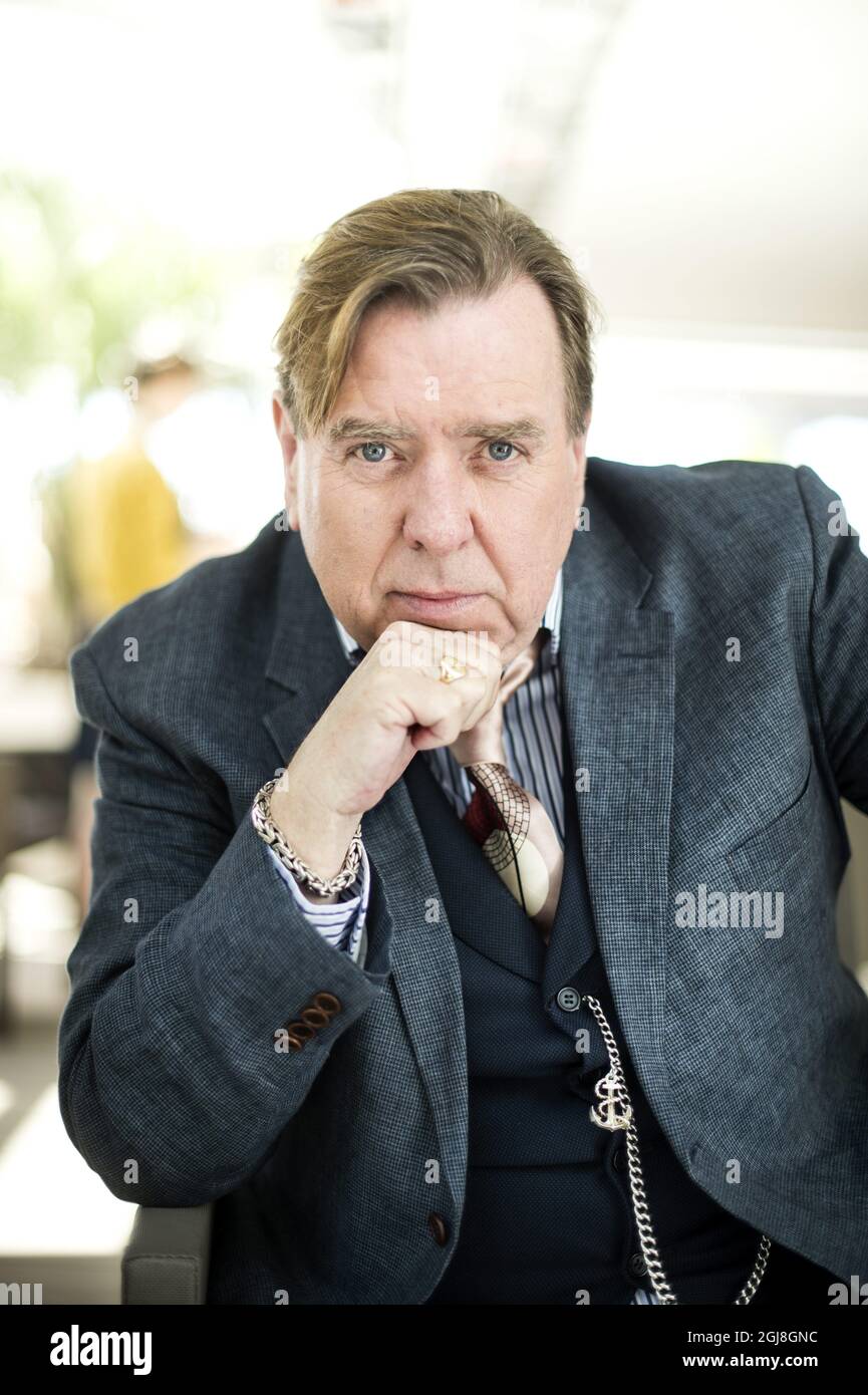 CANNES 2014-05-17 British actor Timothy Spall is seen posing for the ...