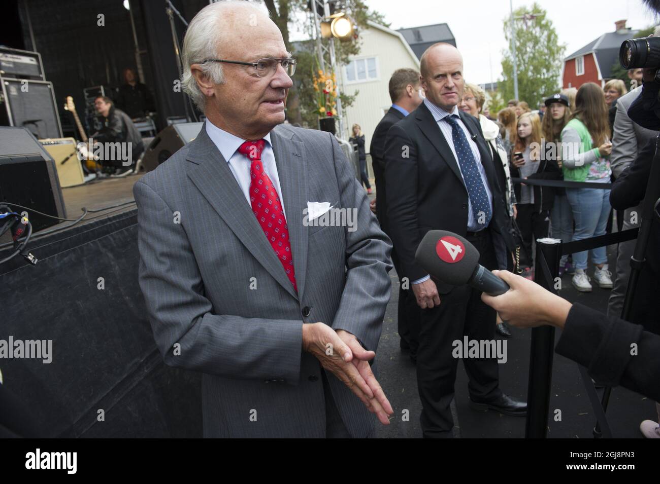 BURTRASK 2014-09-17 King Carl Gustaf is seen during his visit to the ...