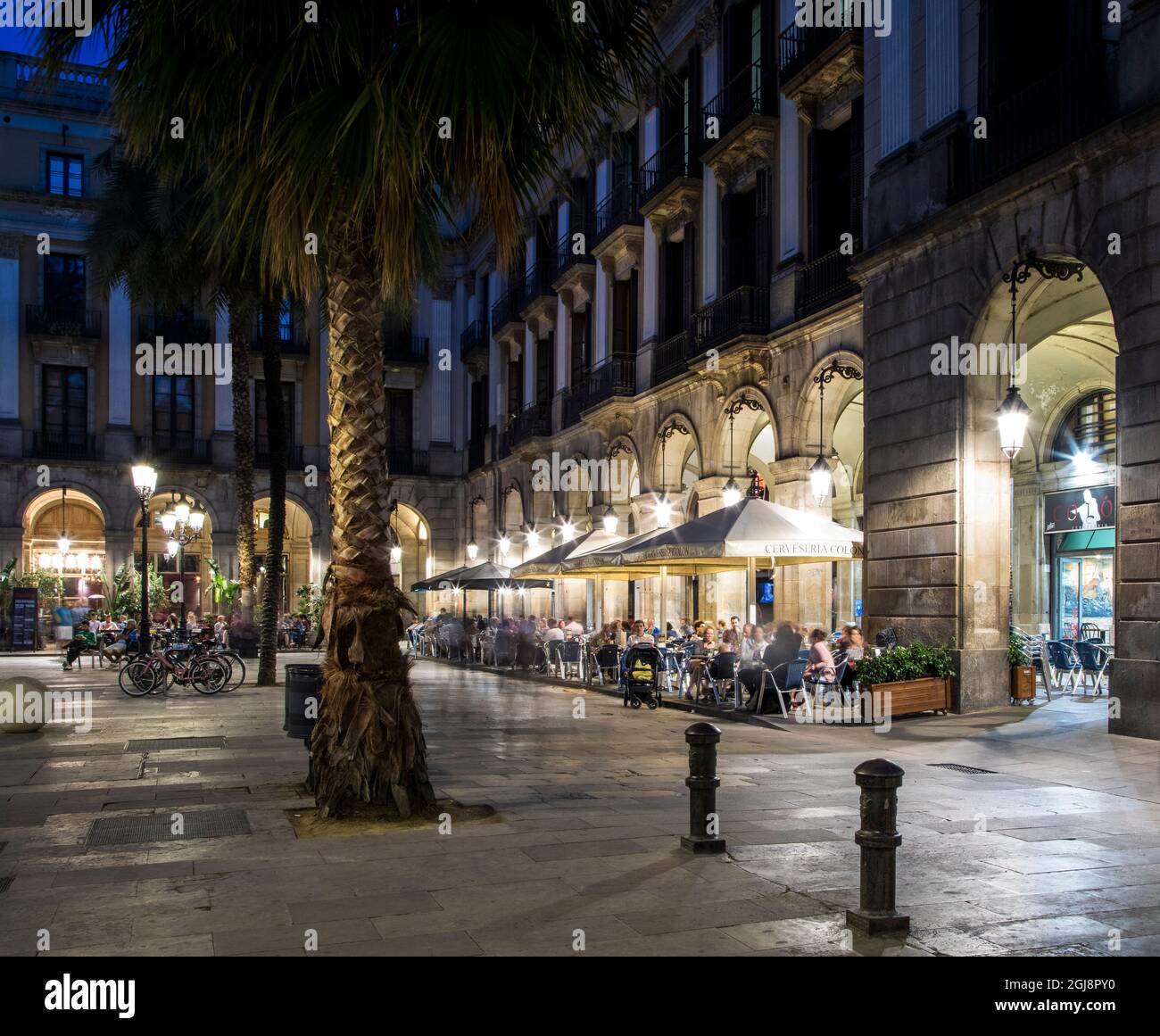 Spain, Barcelona. Outdoor cafes Stock Photo - Alamy