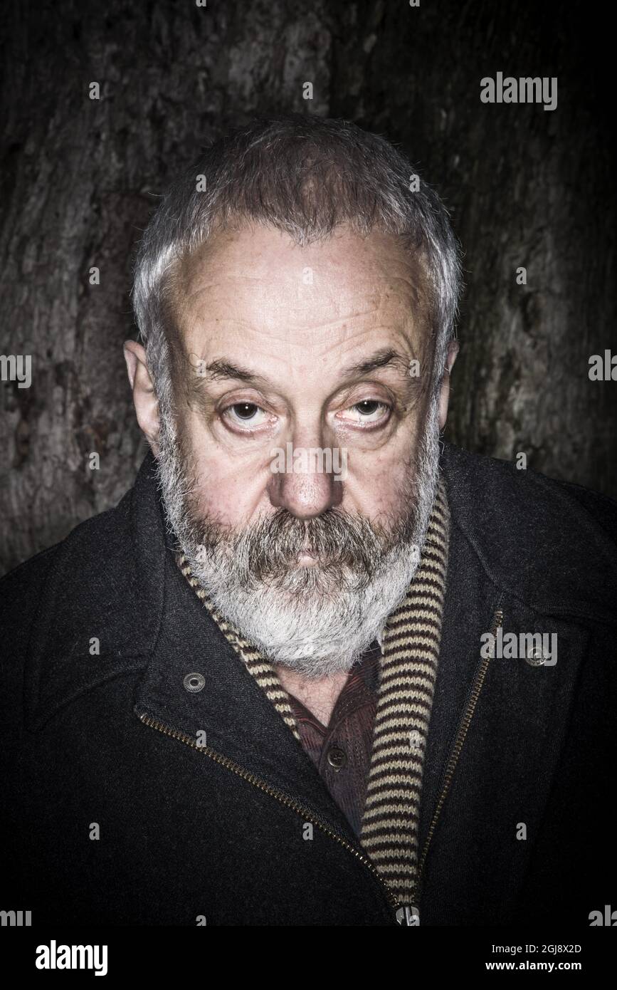 All or nothing mike leigh hi-res stock photography and images - Alamy