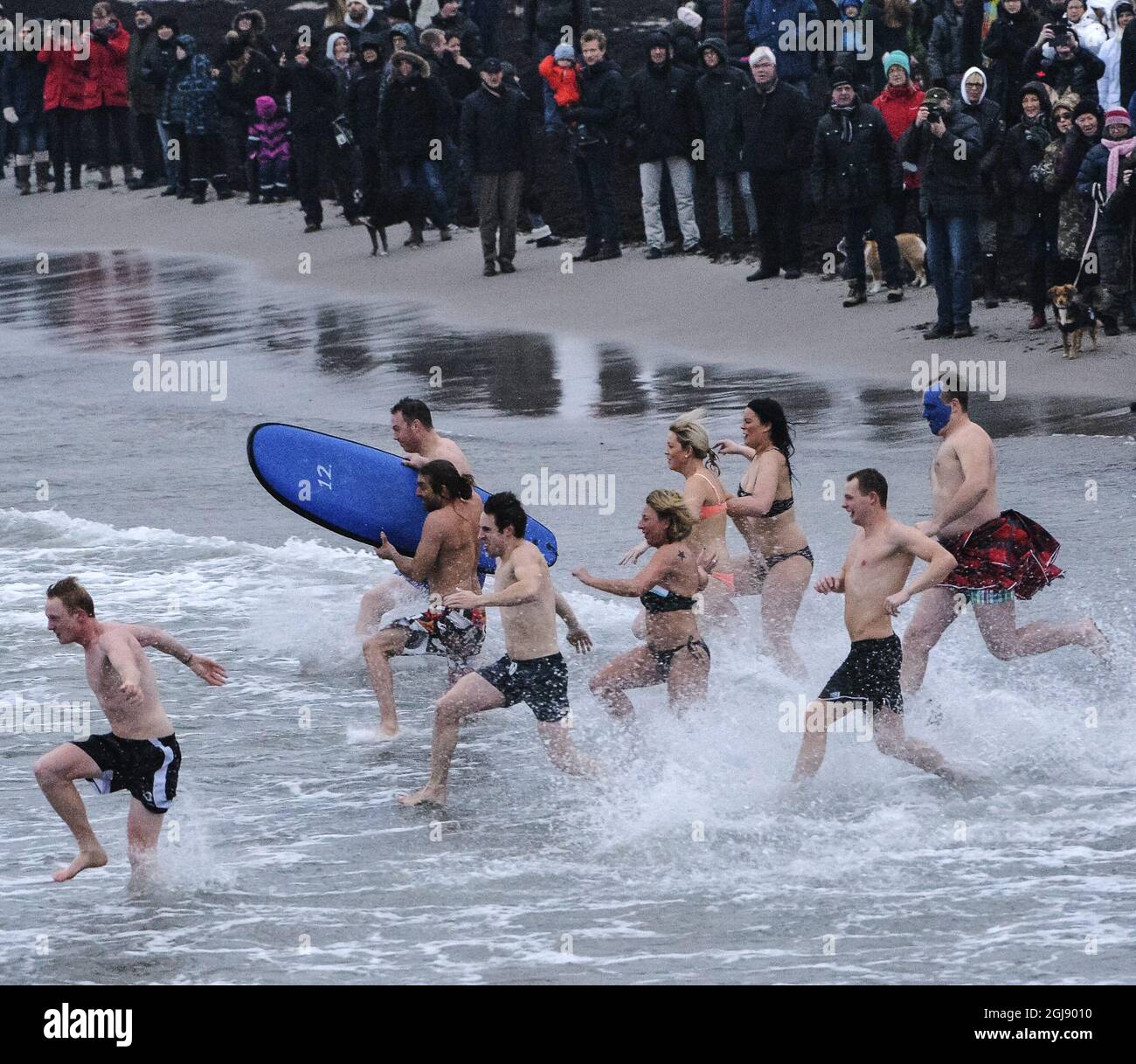 The three degrees hi-res stock photography and images - Alamy
