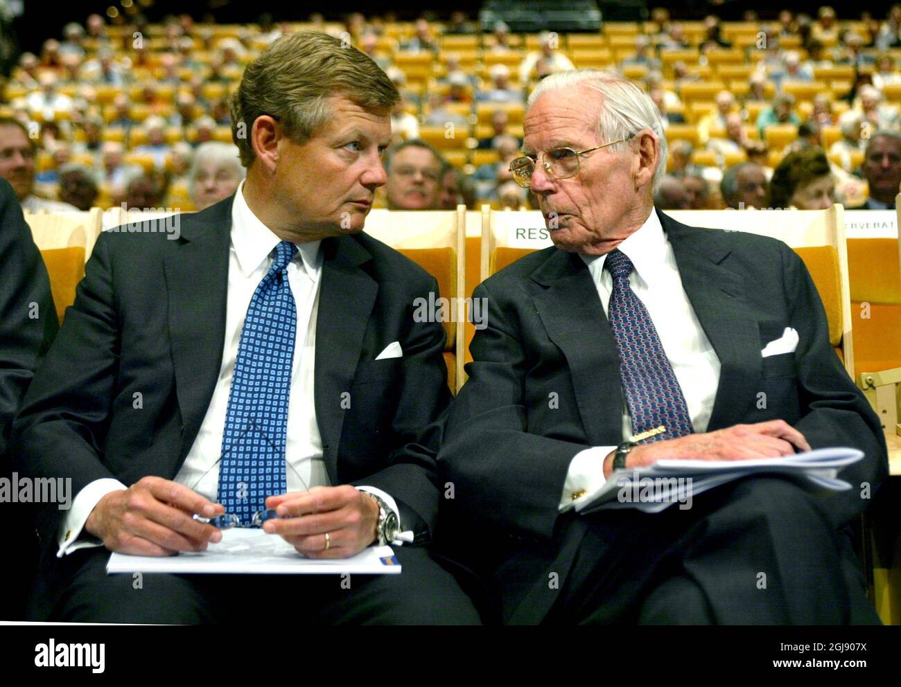 Father peter hi-res stock photography and images - Alamy