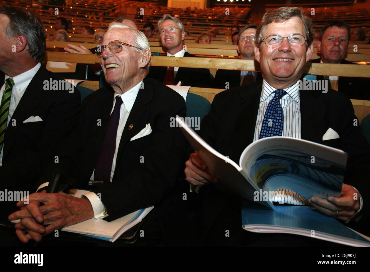 STOCKHOLM FILE 20060427 Peter Wallenberg and Jacob Wallenberg at a ...