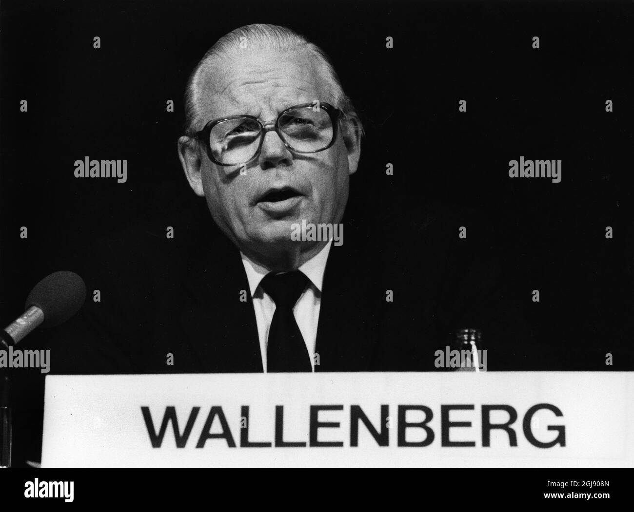 Talar e Black and White Stock Photos & Images - Alamy