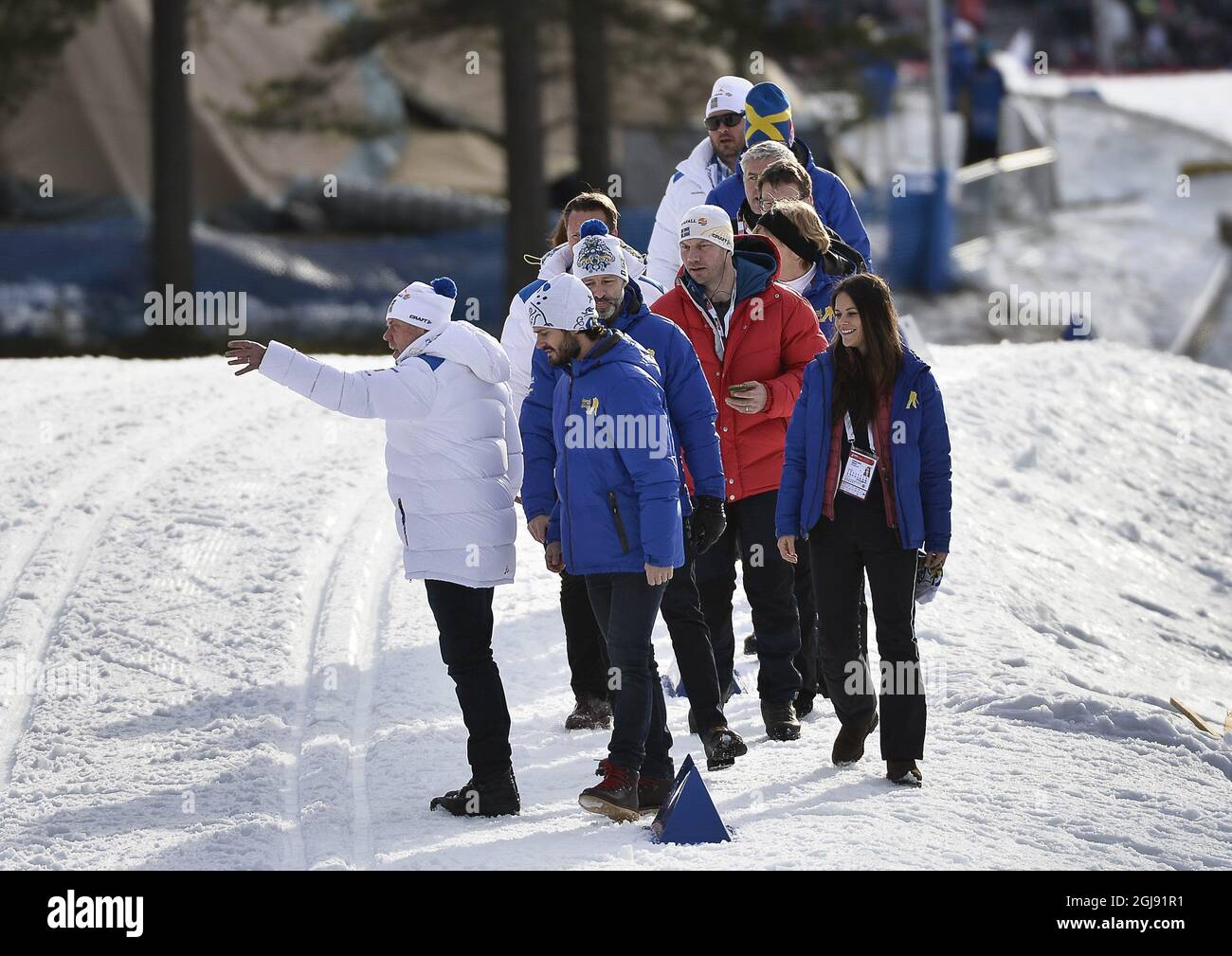 FALUN 20150221 Ma Prince Carl Philip and his fiance Sofia Hellqvist watshing the skiathlon ...