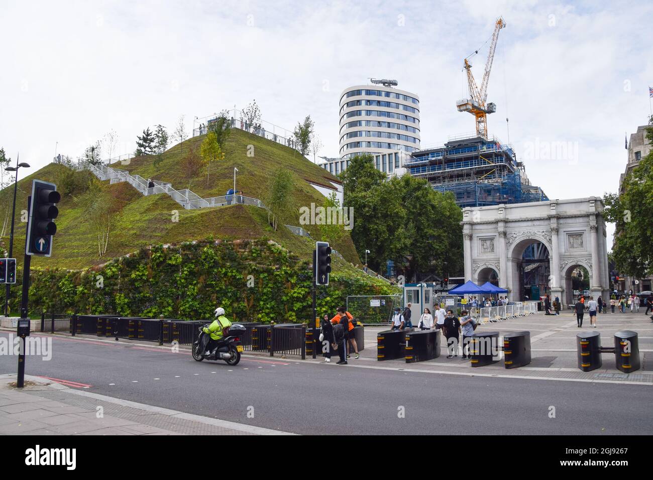 Faux arch hi-res stock photography and images - Alamy