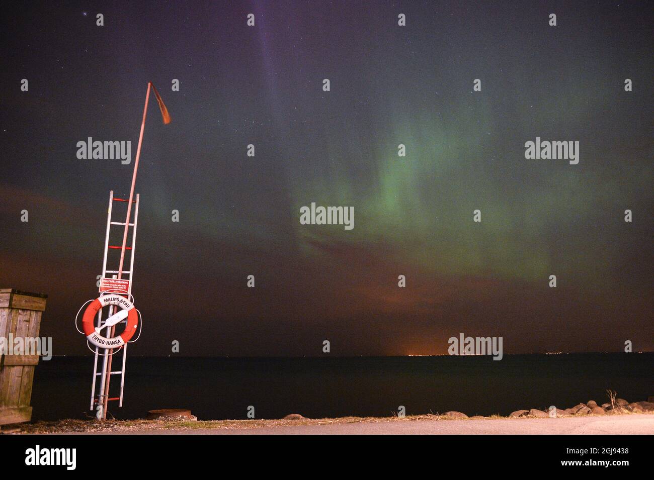 Aurora borealis norrsken hi-res stock photography and images - Alamy