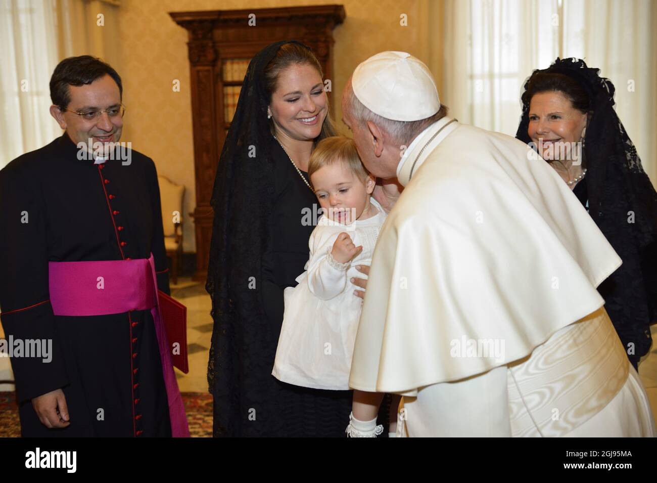STOCKHOLM 20150427 Pope Francis is seen kissing Princess Leonora of ...