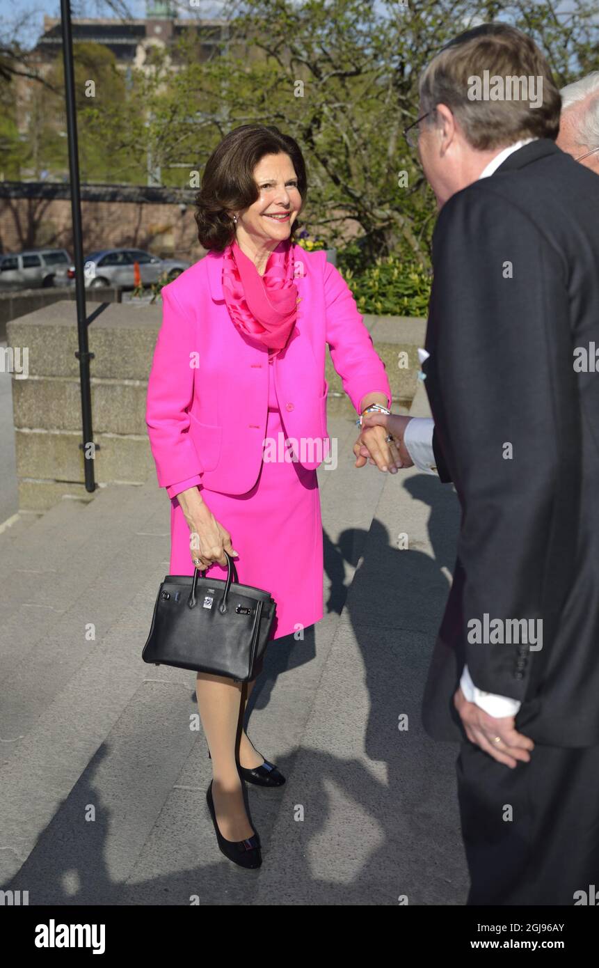 Tomoko hi-res stock photography and images - Alamy
