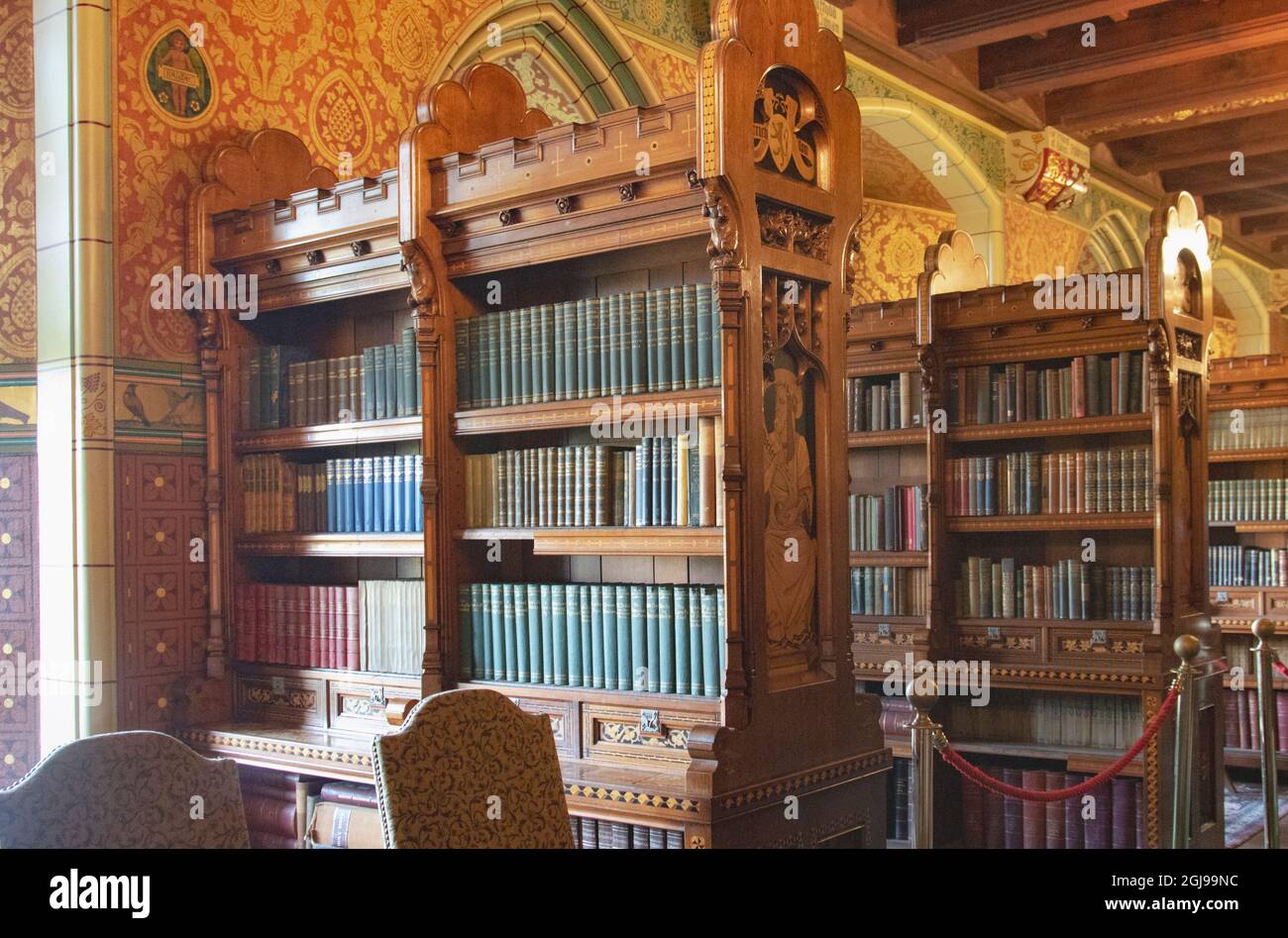 The library occupies the site of the old medieval hall in the renovated ...