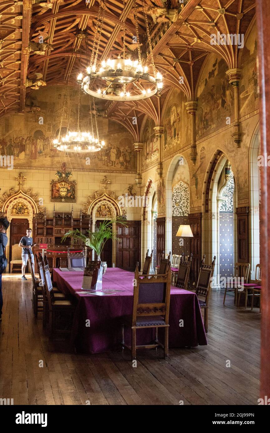 The Banqueting Hall in Cardiff Castle is the largest room in the castle ...