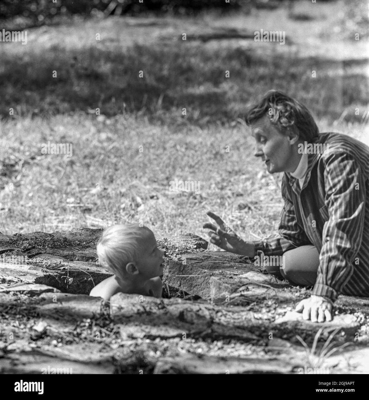 FURUSUND 1965-08-10. *For Your FIles* Astrid Lindgren withsome of her ...