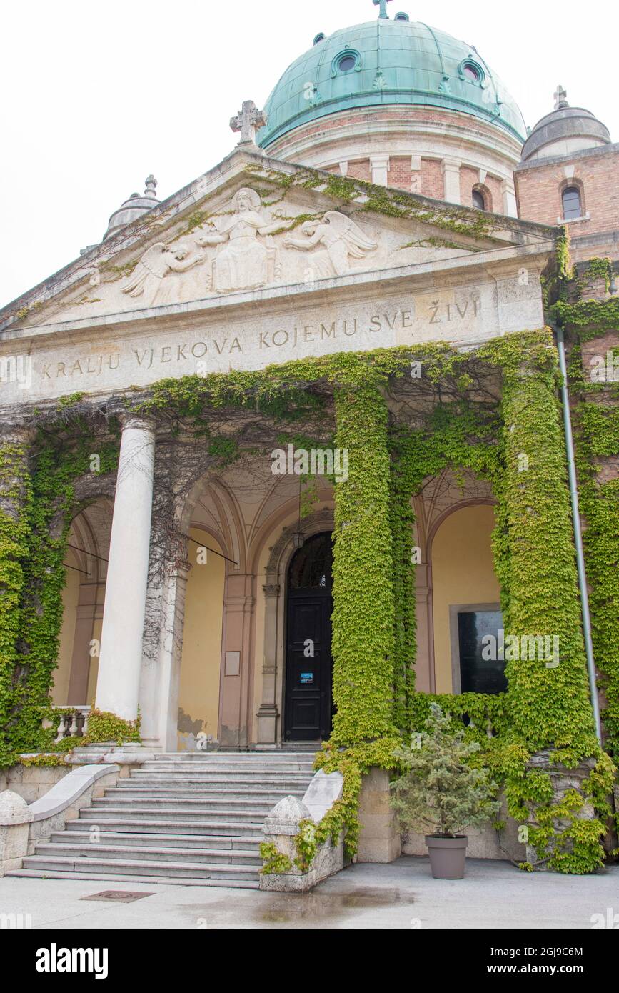 Croatia, Zagreb. Mirogoj Cemetery owned by city so all religions ...