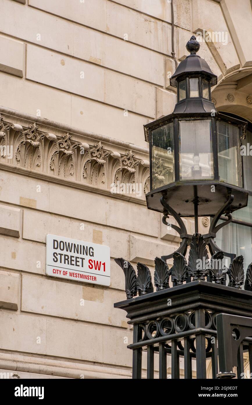 Downing Street sign, London, England Stock Photo - Alamy