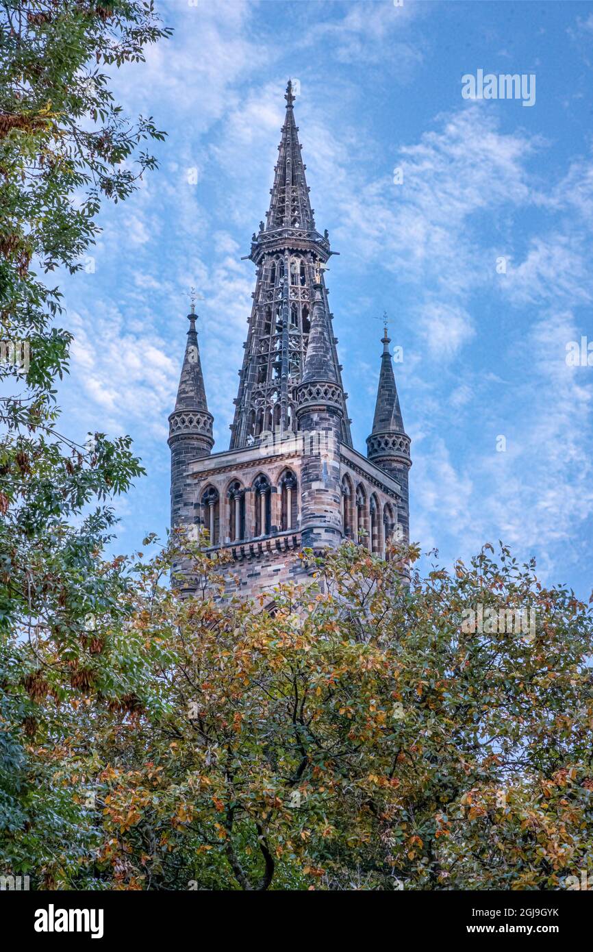 University of glasgow gilmorehill hi-res stock photography and images ...