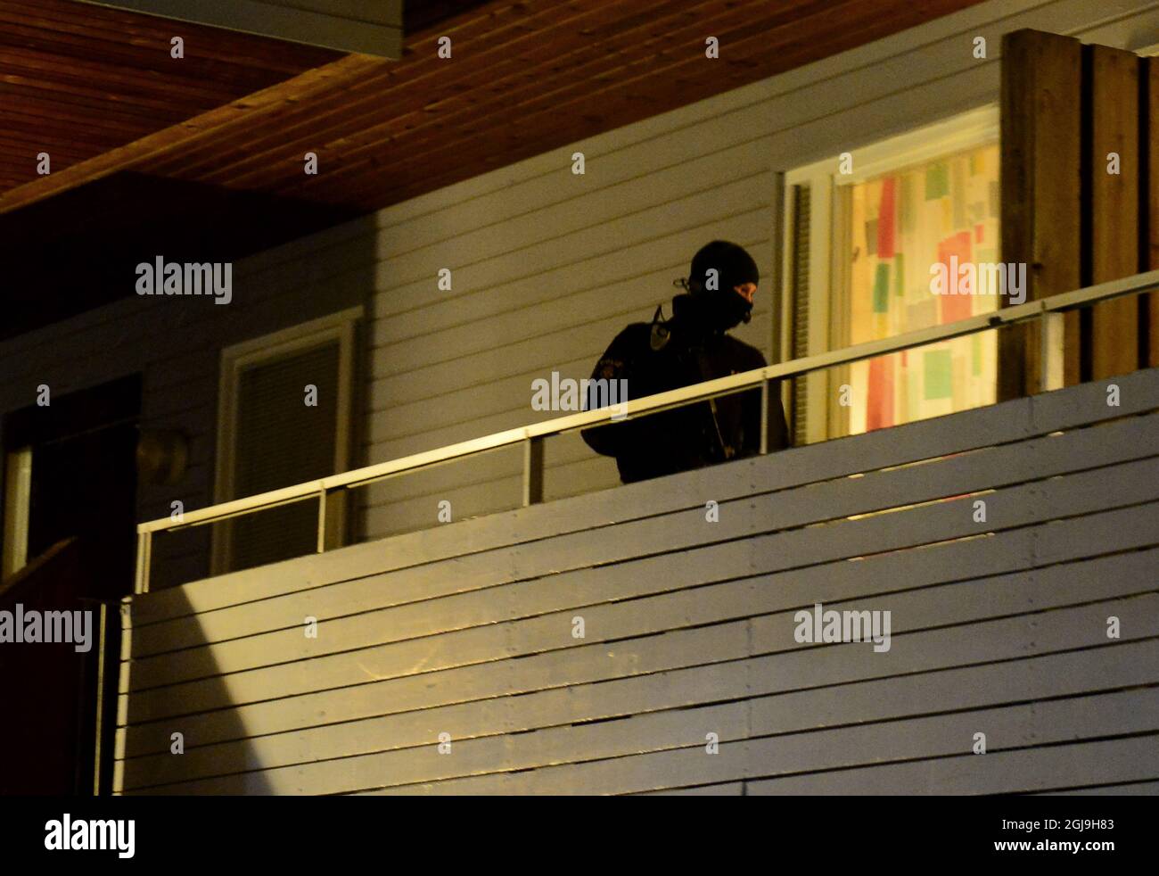 Police swat team member in hi-res stock photography and images - Alamy