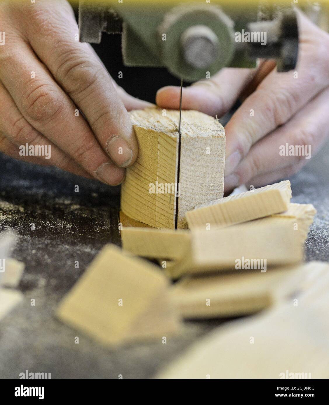 STOCKHOLM 20160226 Woodwork class Foto: Anders Wiklund / TT / kod 10040 ...
