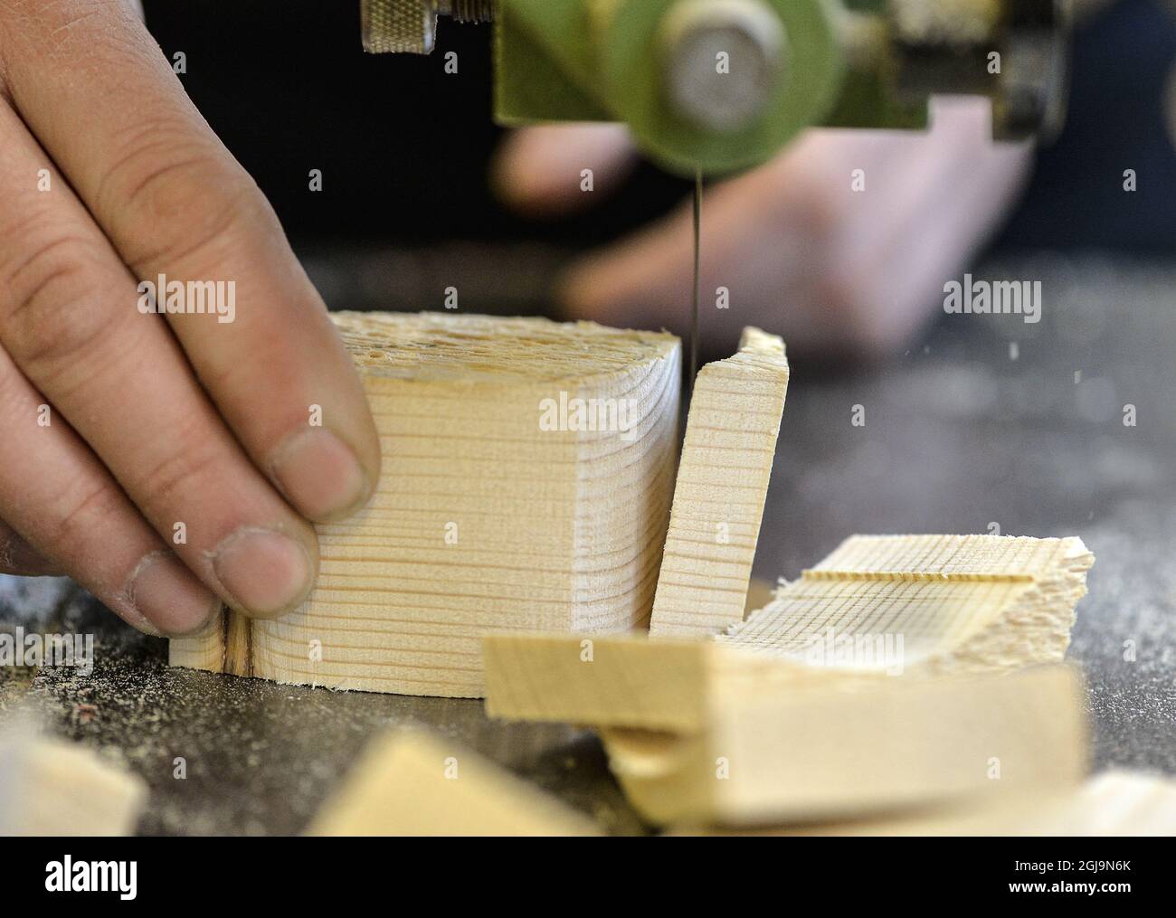 STOCKHOLM 20160226 Woodwork class Foto: Anders Wiklund / TT / kod 10040 ...