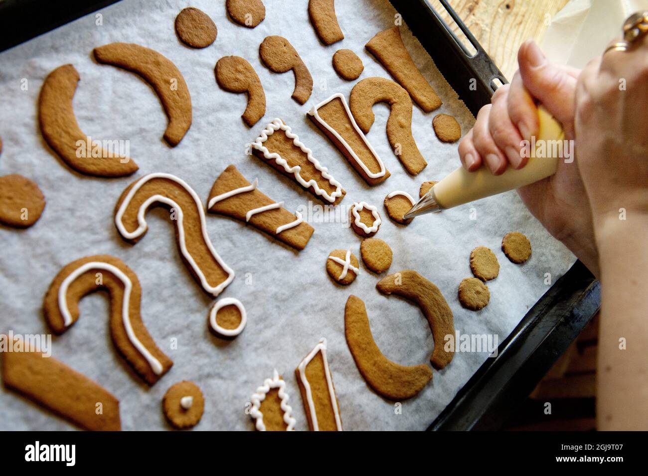 STOCKHOLM 20131213 Gingerbread as punctuation marks Foto: Jessica Gow ...