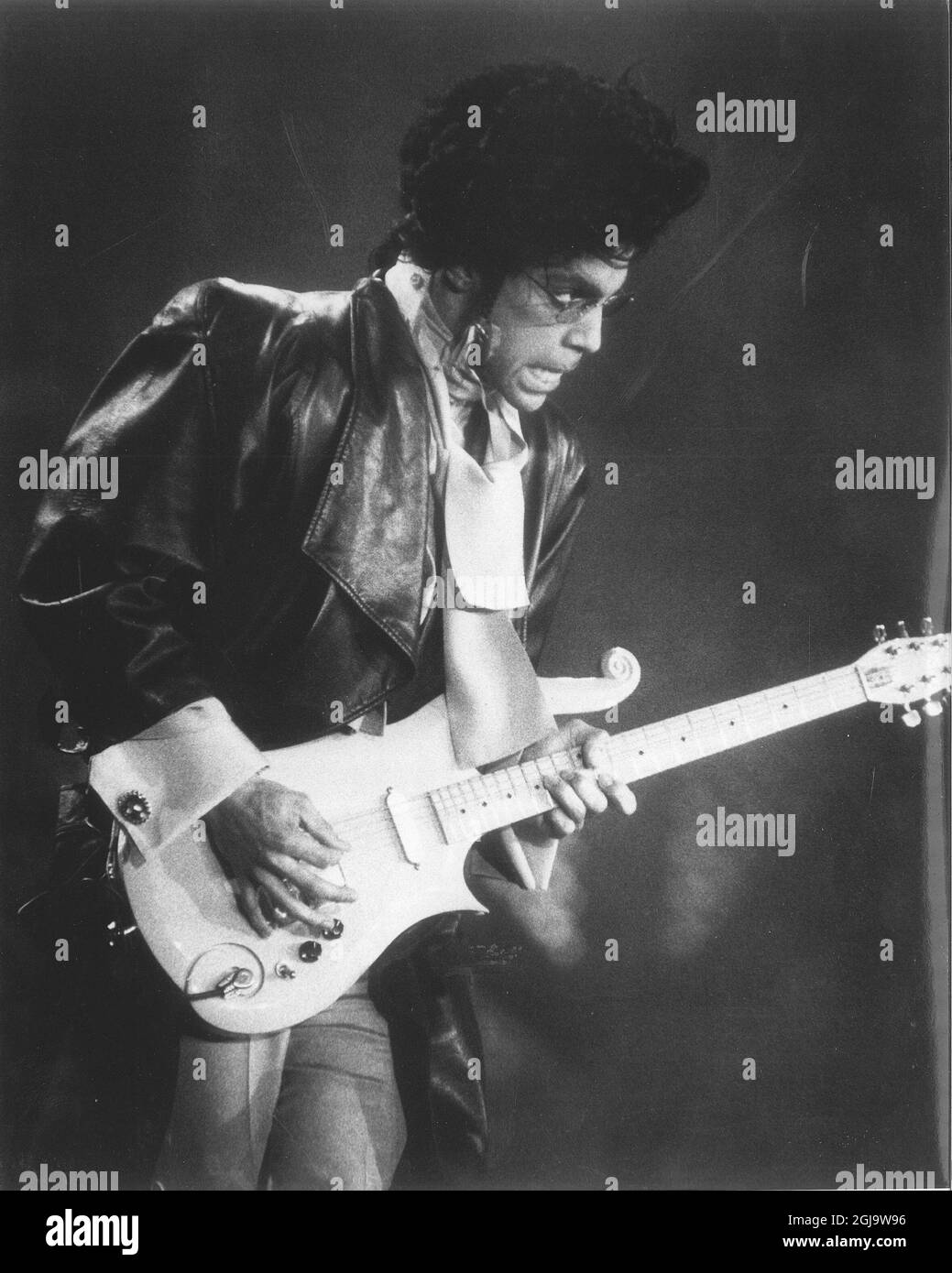 90 05 Black and White Stock Photos & Images - Alamy