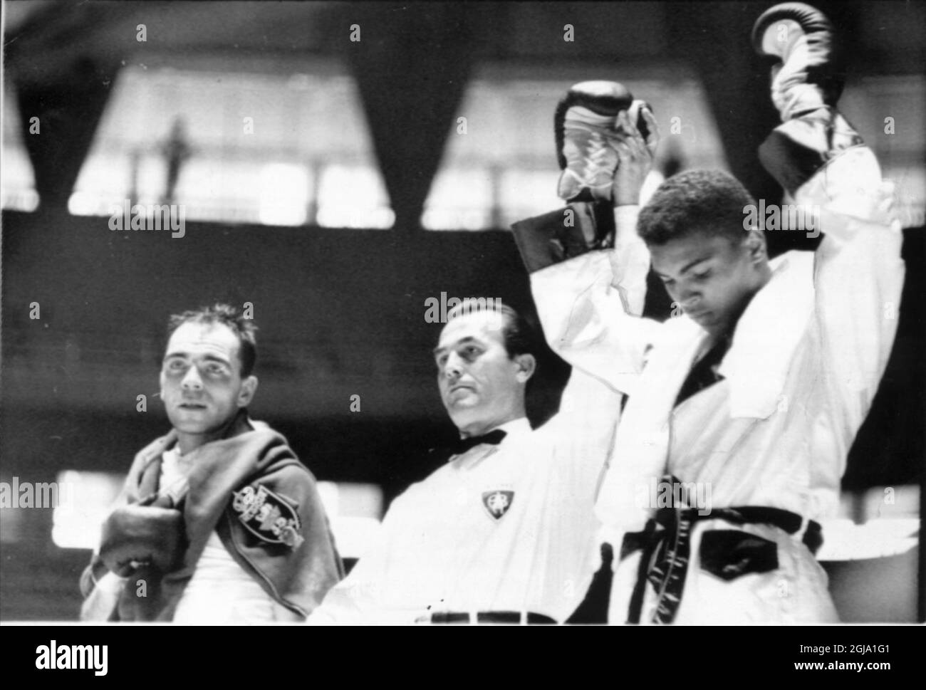 ARKIV - OS i Rom 1960-08-30 Cassius Clay, later Muhammad Ali, after his ...