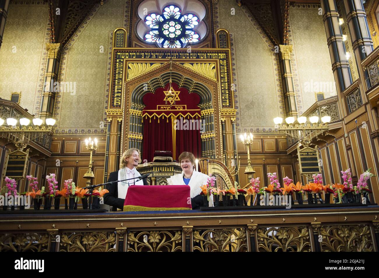 STOCKHOLM 2016-06-06 Ute Steyer (r) is seen with Cantor Isidoro ...