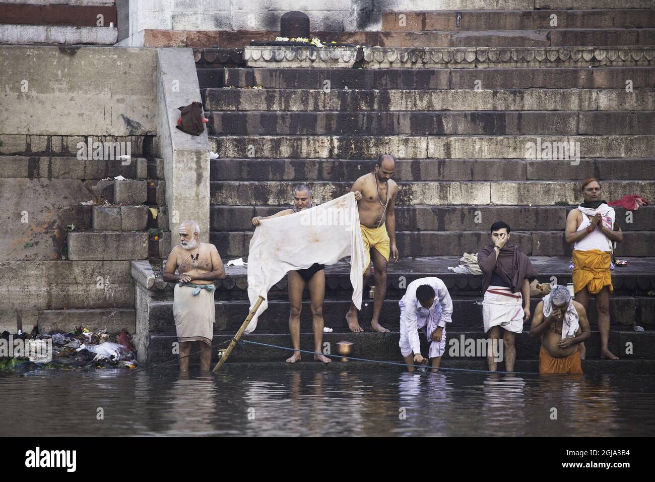 VARANASI 2016-03-02 Hinduism, hindu, bath, Ganges, religion, water ...