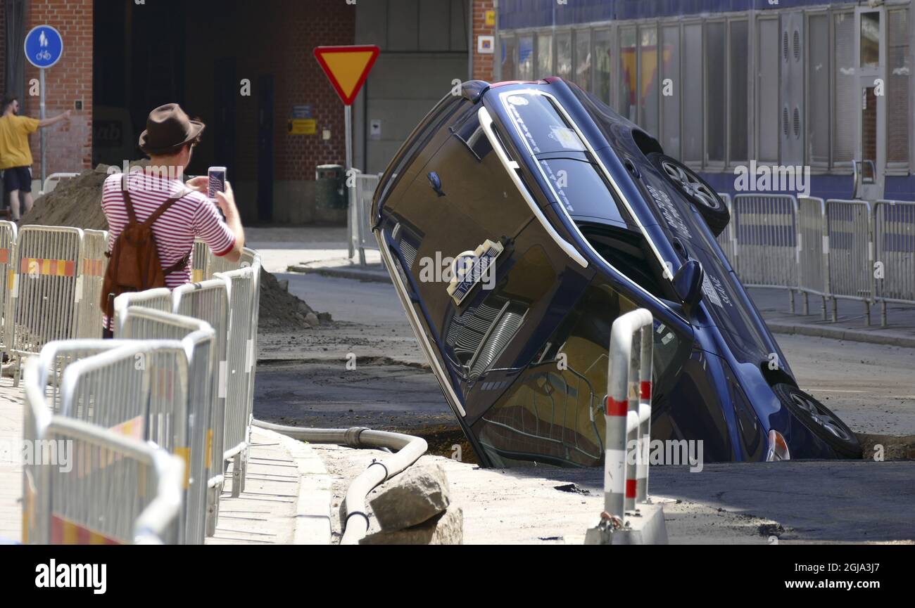 Backtrack hi-res stock photography and images - Alamy