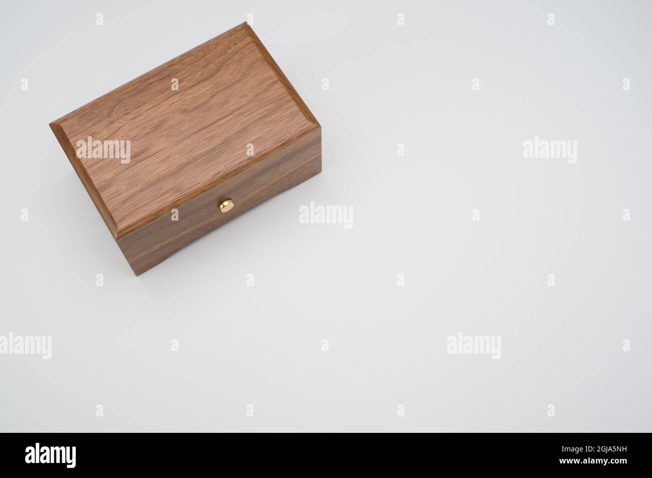 Fine box hi-res stock photography and images - Alamy