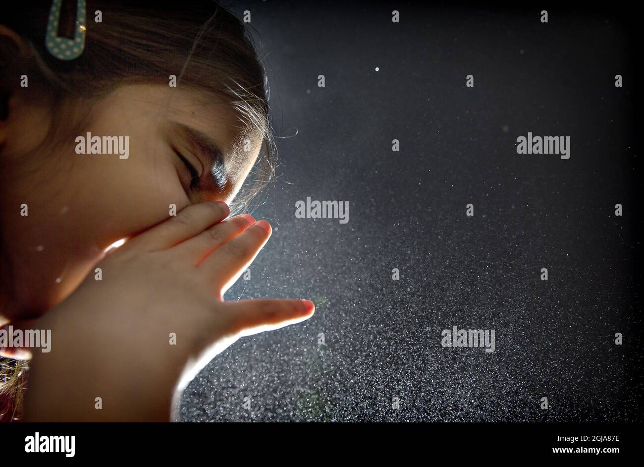 MalmÃƒÂ¶ 2016-02-27 cold, sick, health, sneeze, contagious, cough. Foto ...