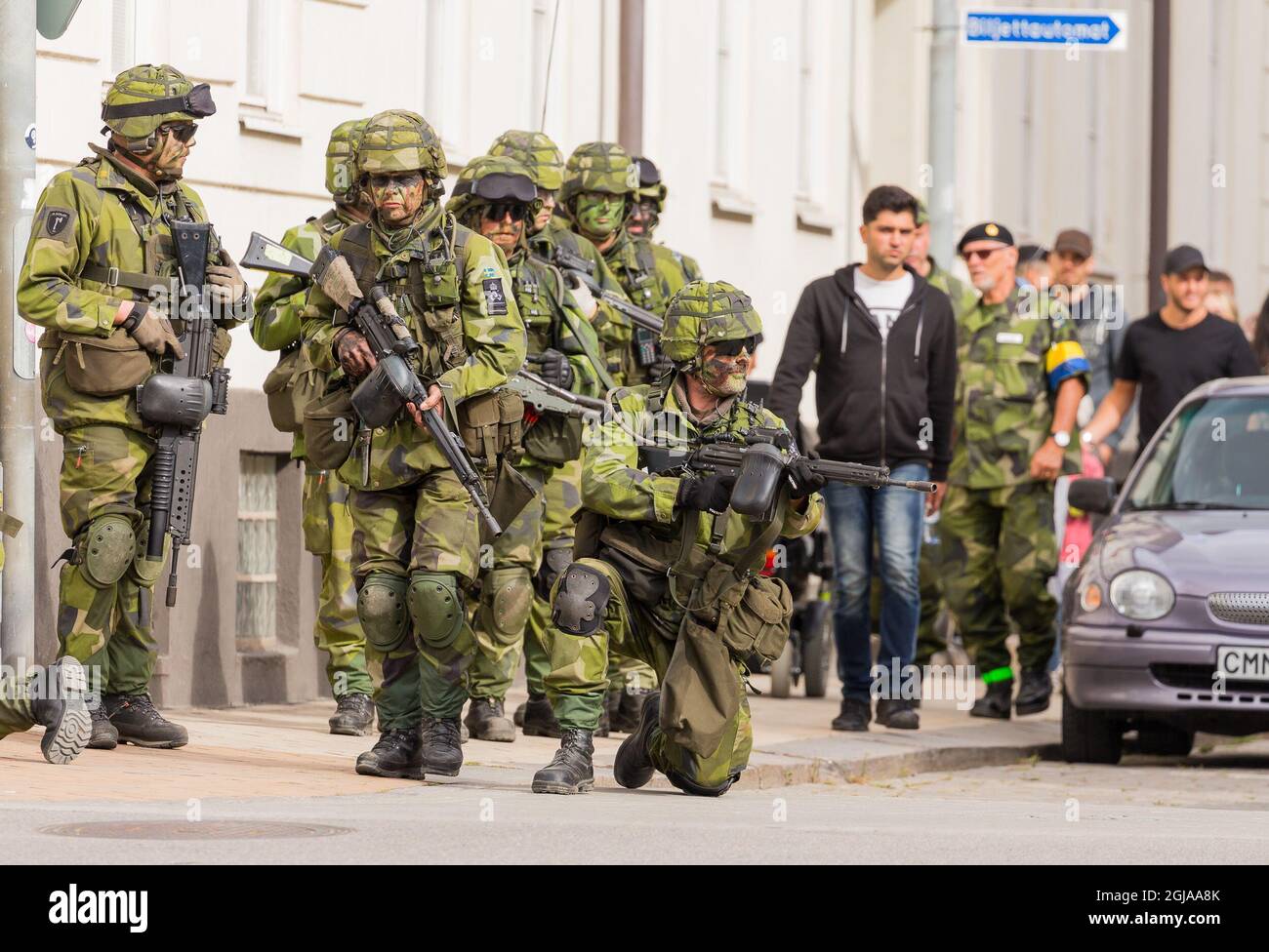 KRISTIANSTAD 2016-09-17 Swedish soldiers is seen during an exercise in ...
