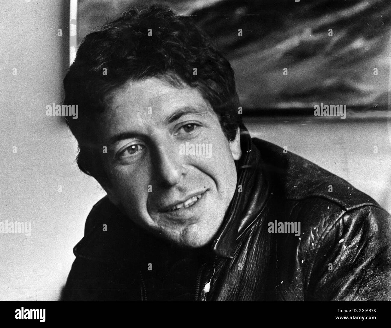 ARKIV STOCKHOLM 1972-04-01 Leonard Cohen, singer, poet , here seen ...