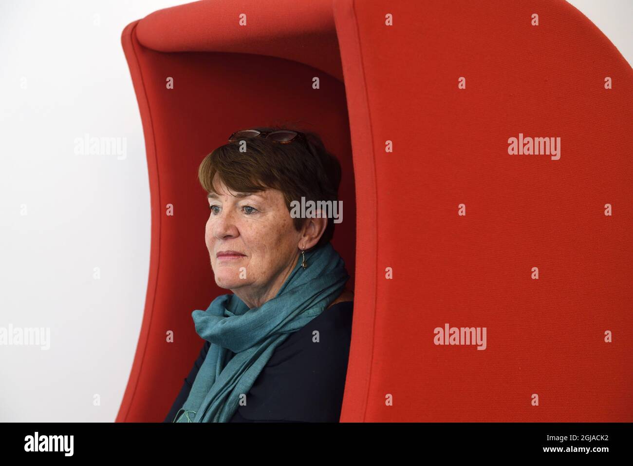 Fiona barton hi-res stock photography and images - Alamy