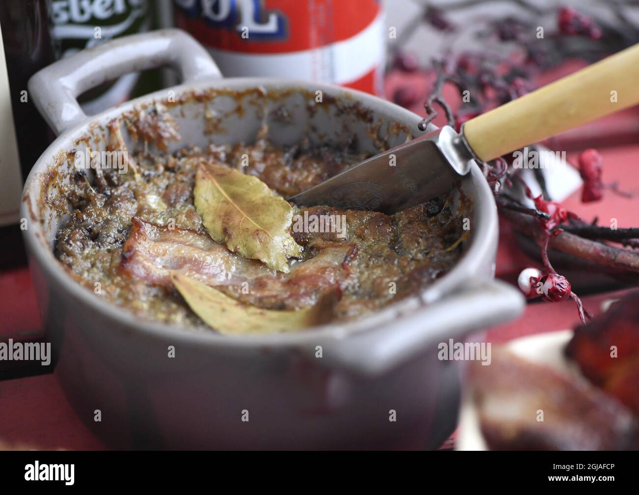 News liver hi-res stock photography and images - Alamy