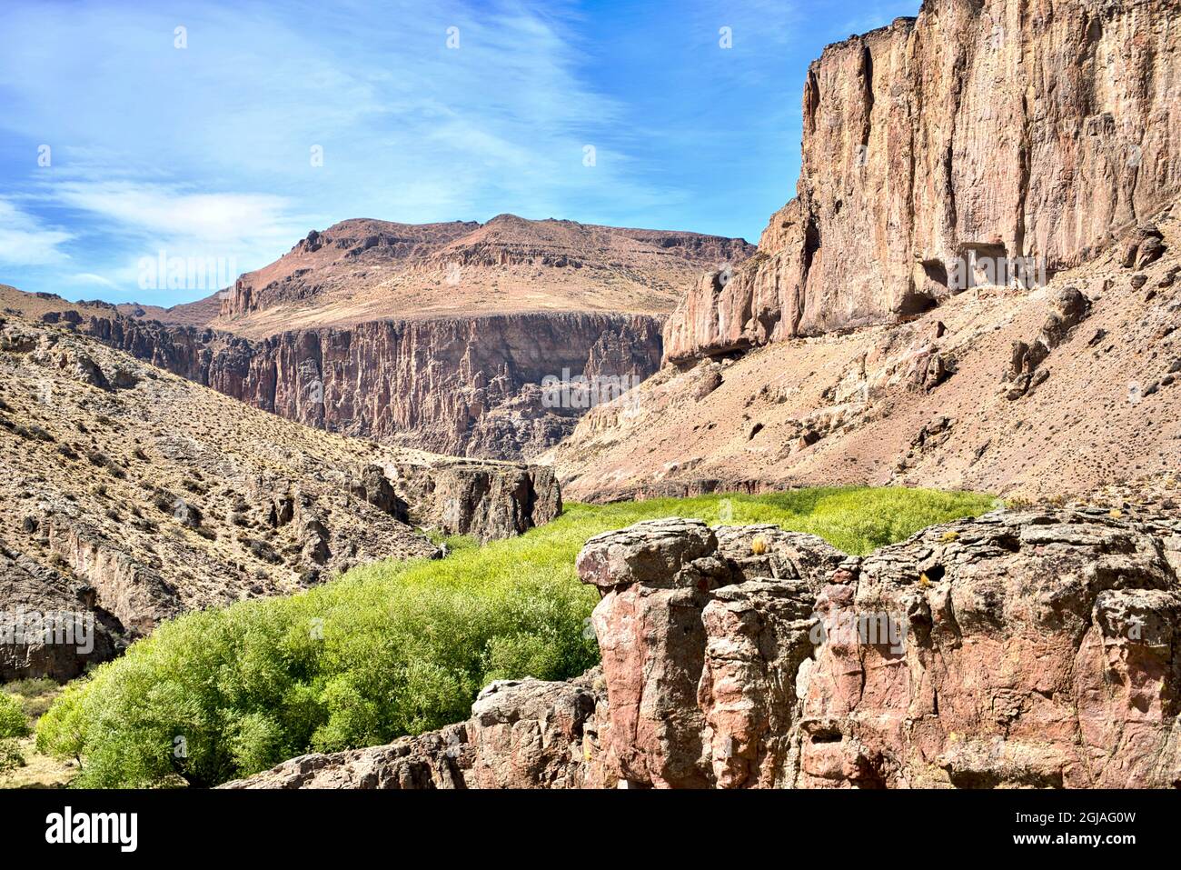 Argentina, Santa Cruz. Valle del Rio Pinturas (Pinturas river valley ...