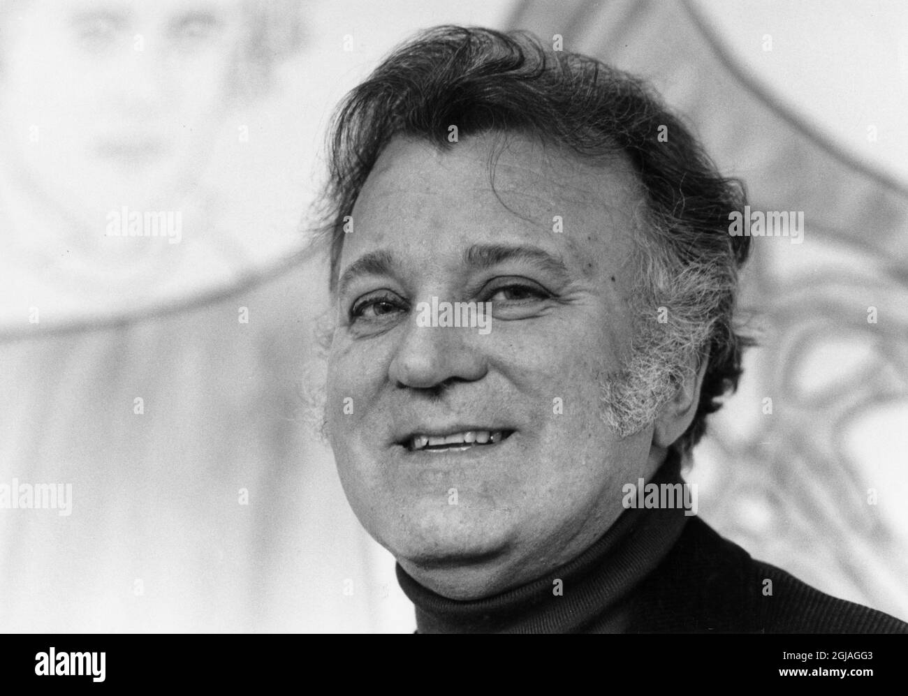 Operor hi-res stock photography and images - Alamy