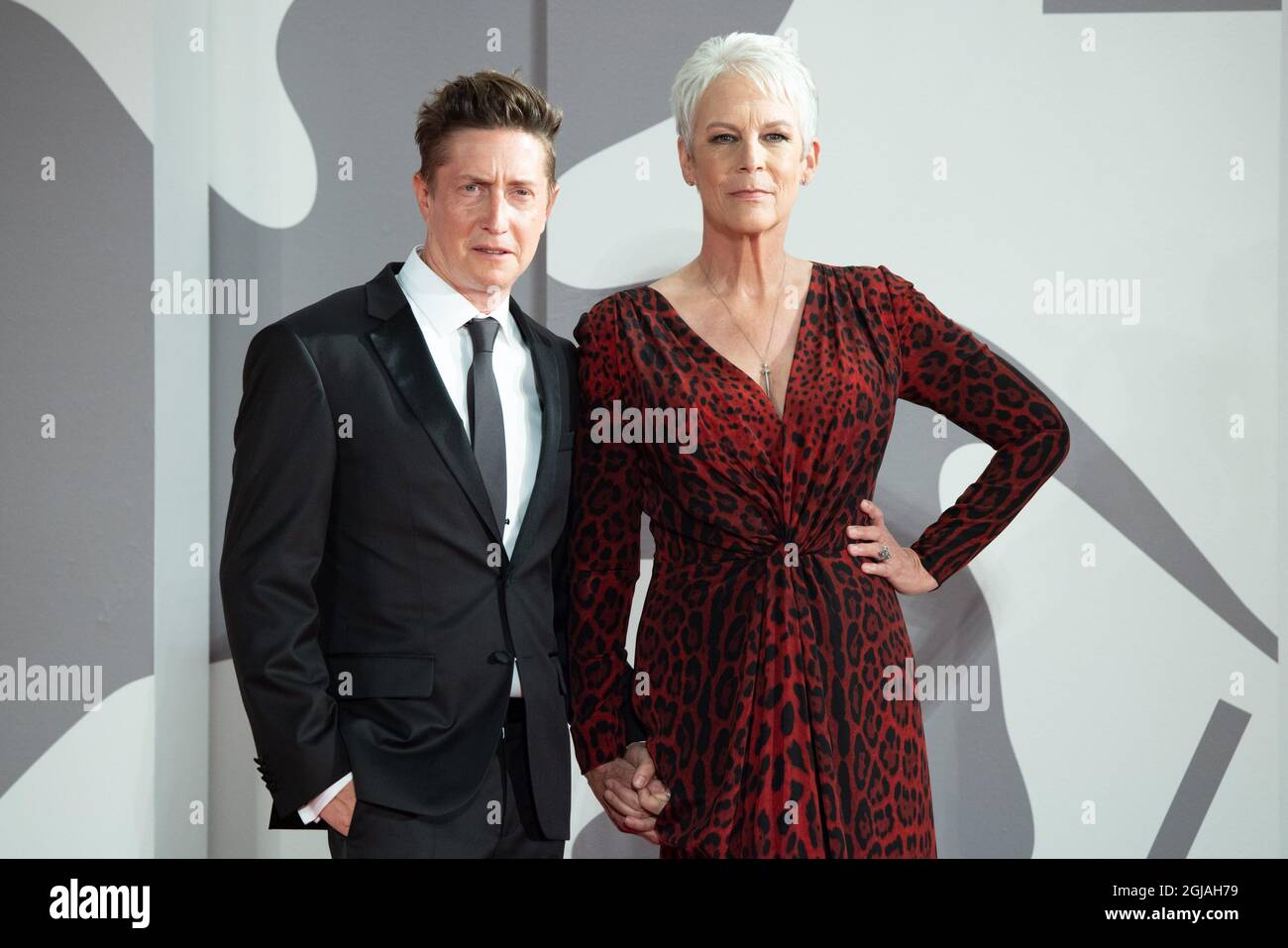 Director David Gordon Green and Jamie Lee Curtis attend the red carpet ...