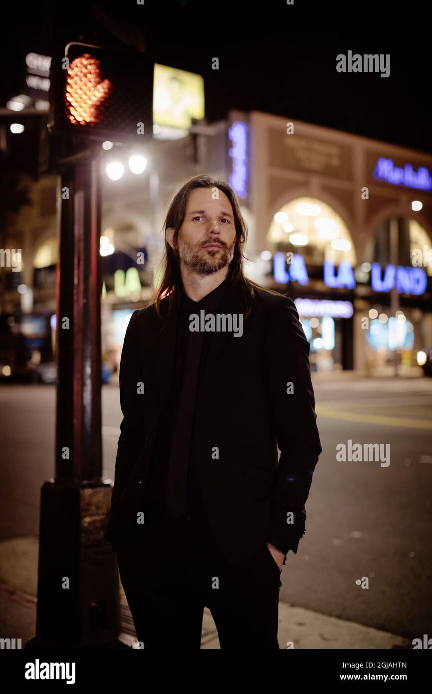 HOLLYWOOD 2017-02-17 Linus Sandgren, Swedish film photographer, posing ...