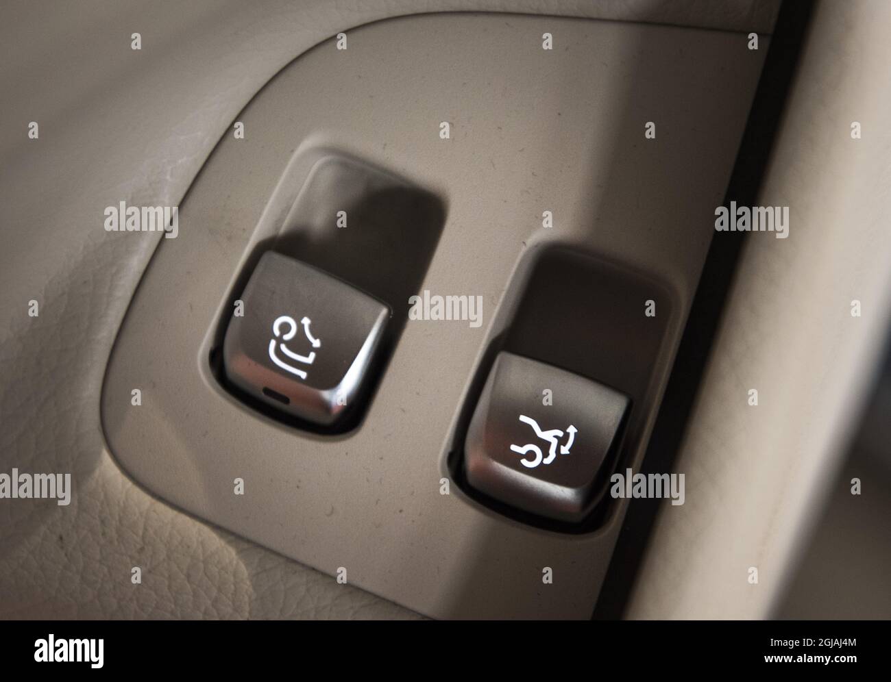 Mercedes-Benz E 220 d kombi road, traffic, cars, communication ...