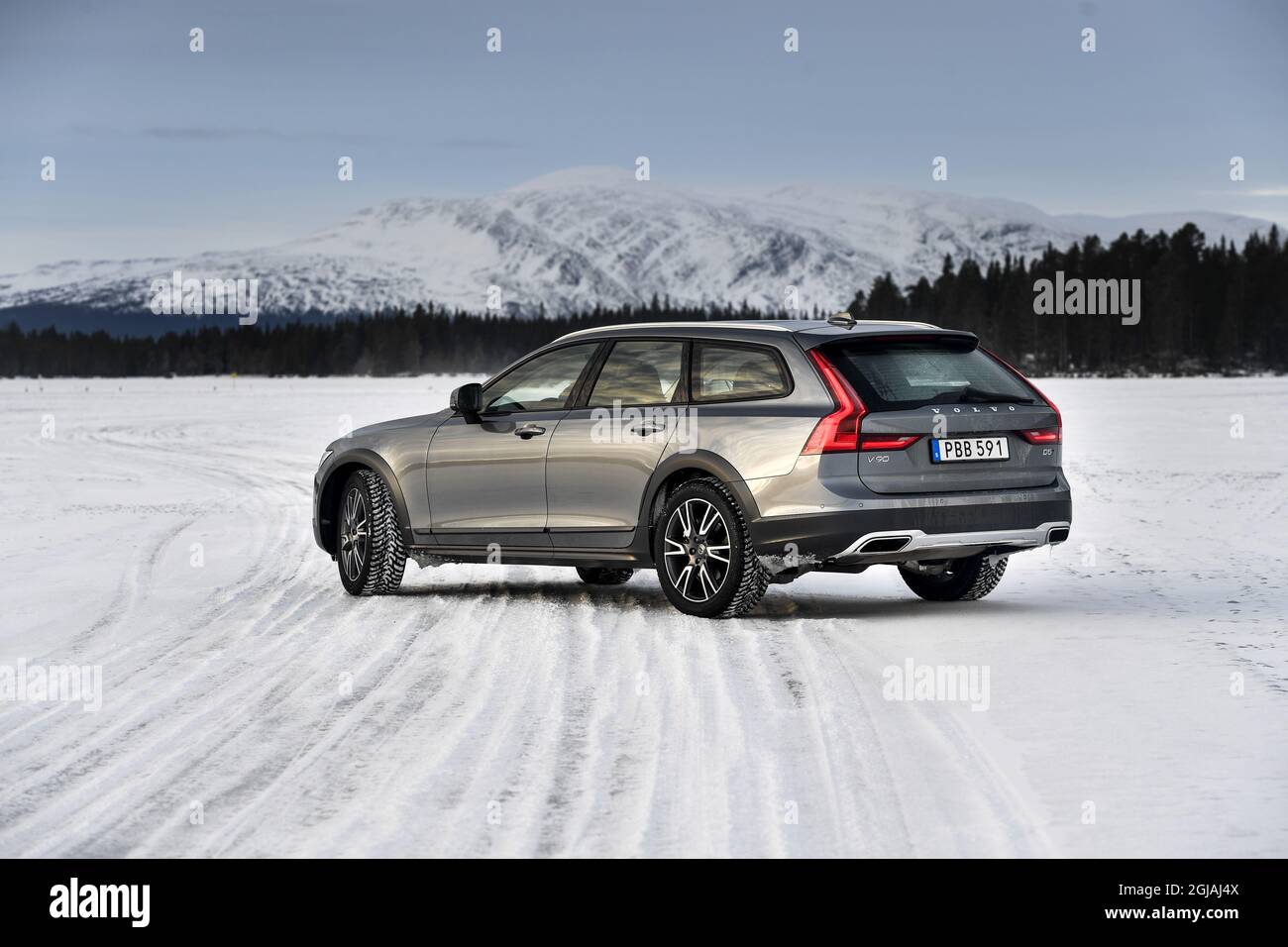 Volvo v90 cross country hi-res stock photography and images - Alamy
