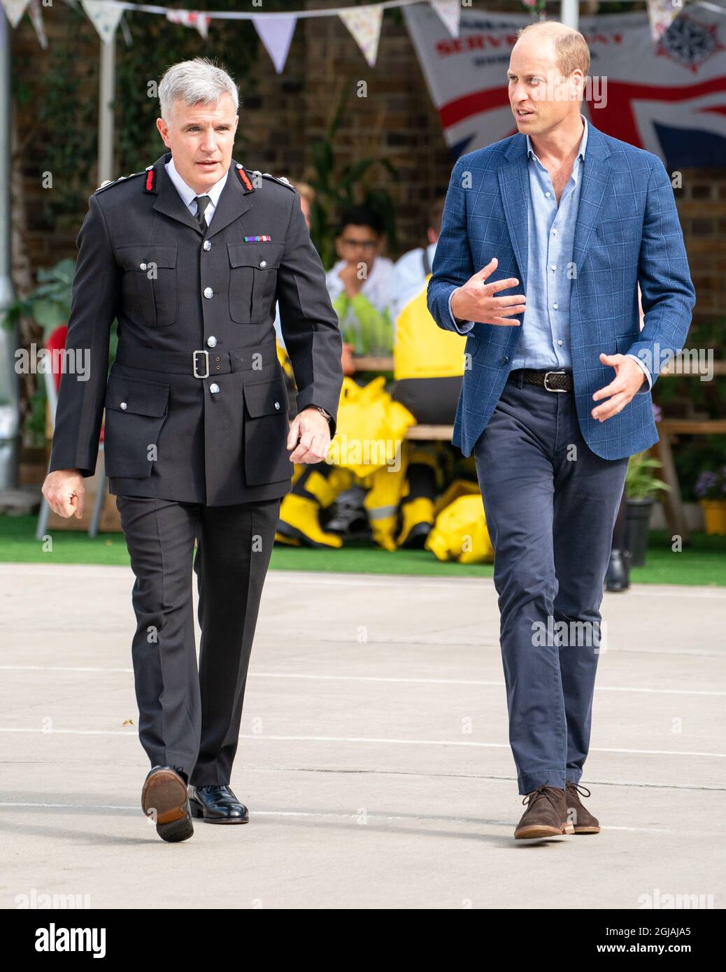 The Duke of Cambridge with London Fire Brigade Commissioner Andy Roe ...