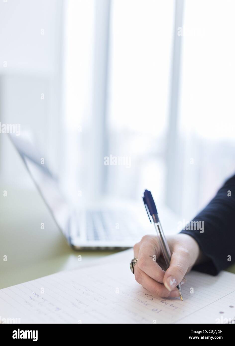 pen, note book, office, hand, writing Foto: Adam Wrafter / SvD / TT ...