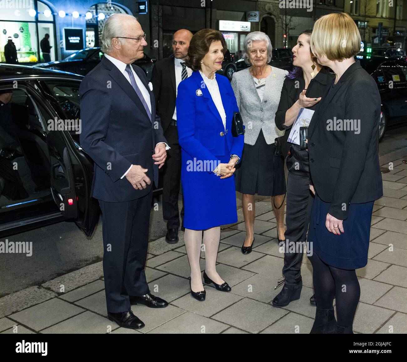 Artistic manager hi-res stock photography and images - Alamy