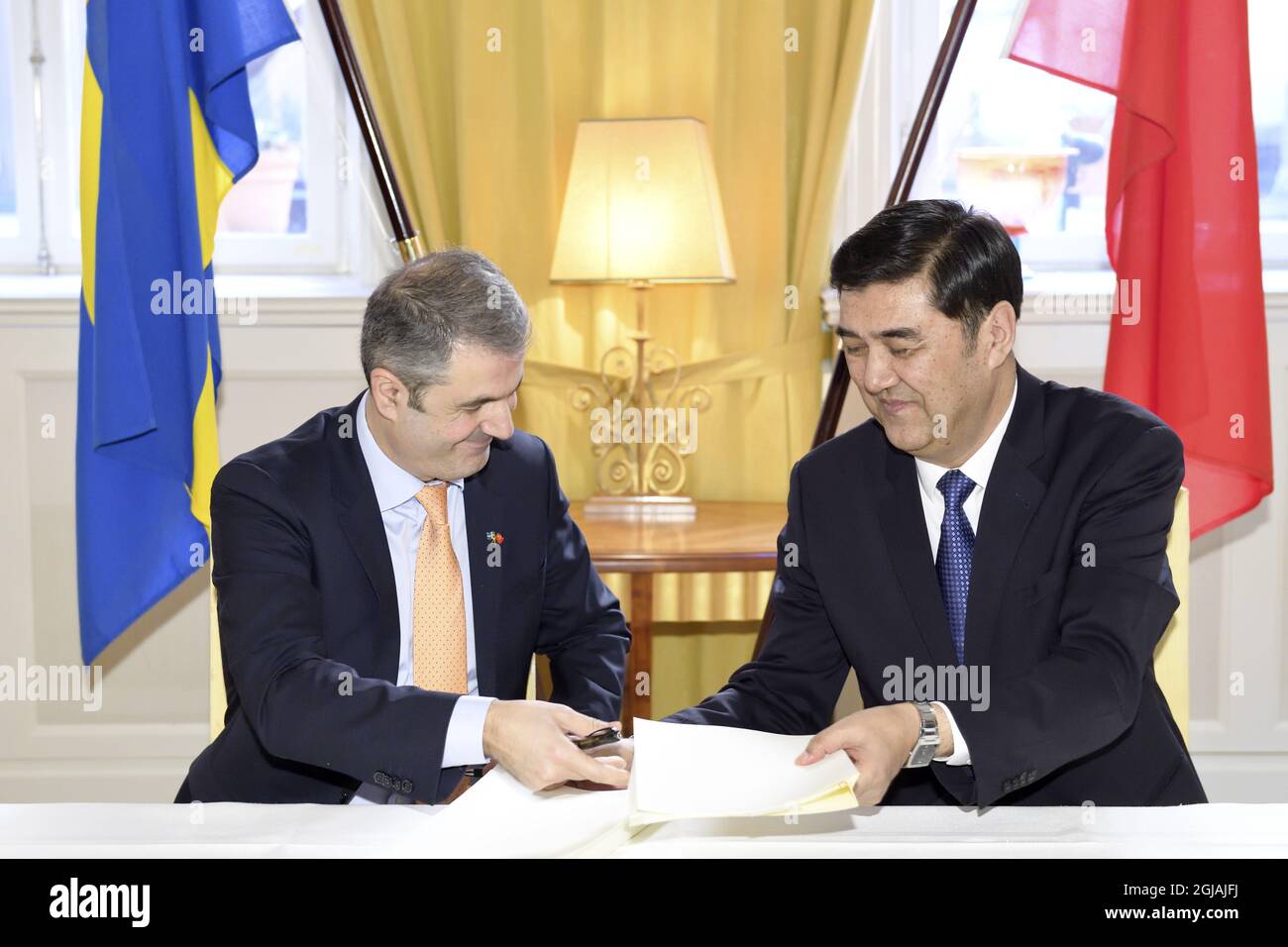 Sweden's Minister for Energy Ibrahim Baylan sign an agreement on energy ...