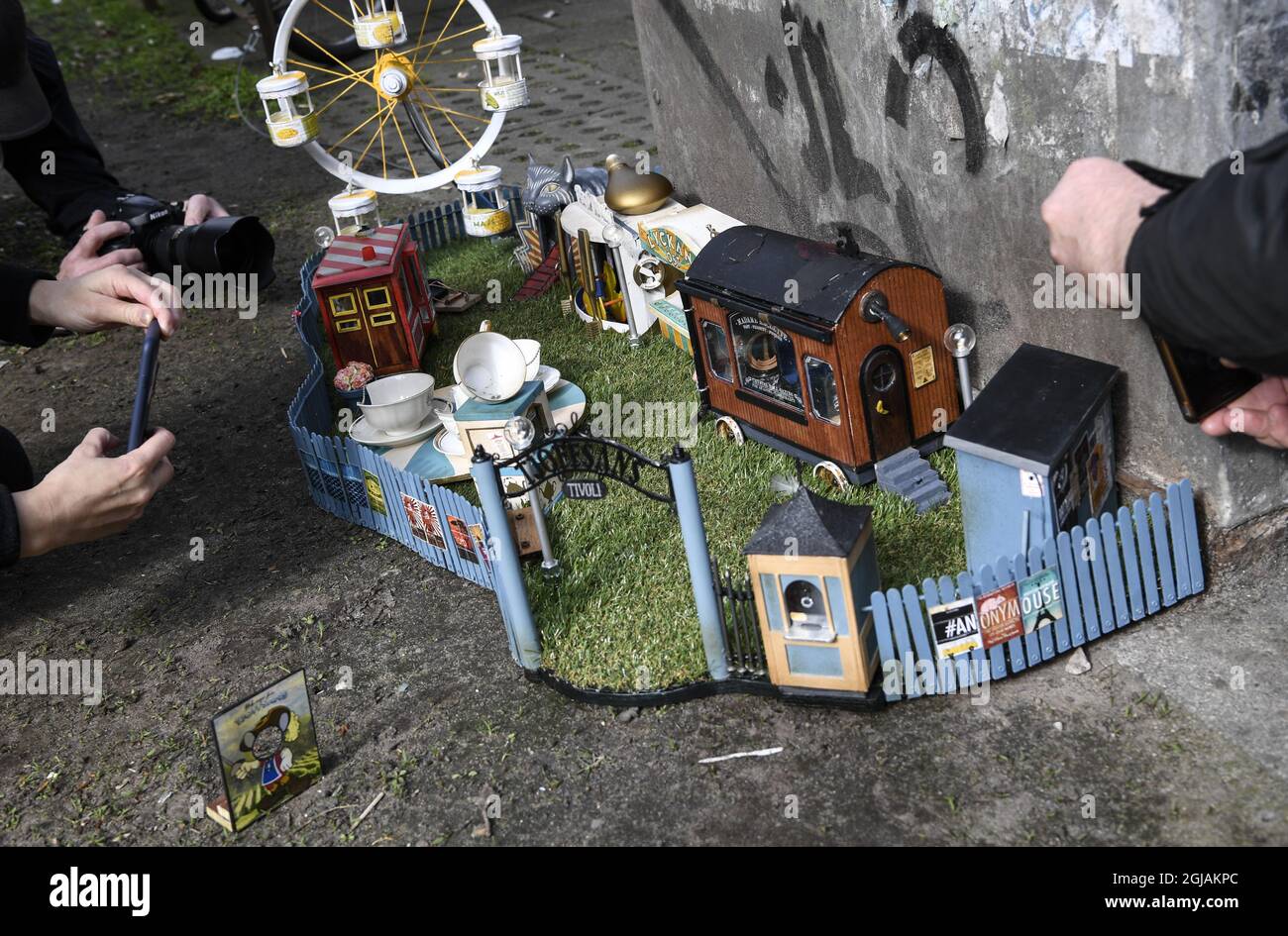 A miniature amusement park for mice called "Tjoffsans tivoli" attracts ...