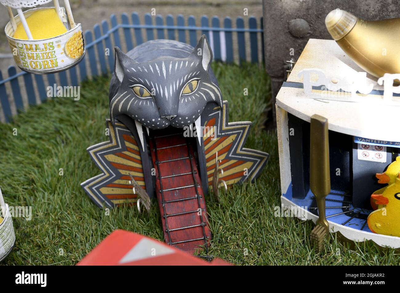 A miniature amusement park for mice called "Tjoffsans tivoli" attracts ...