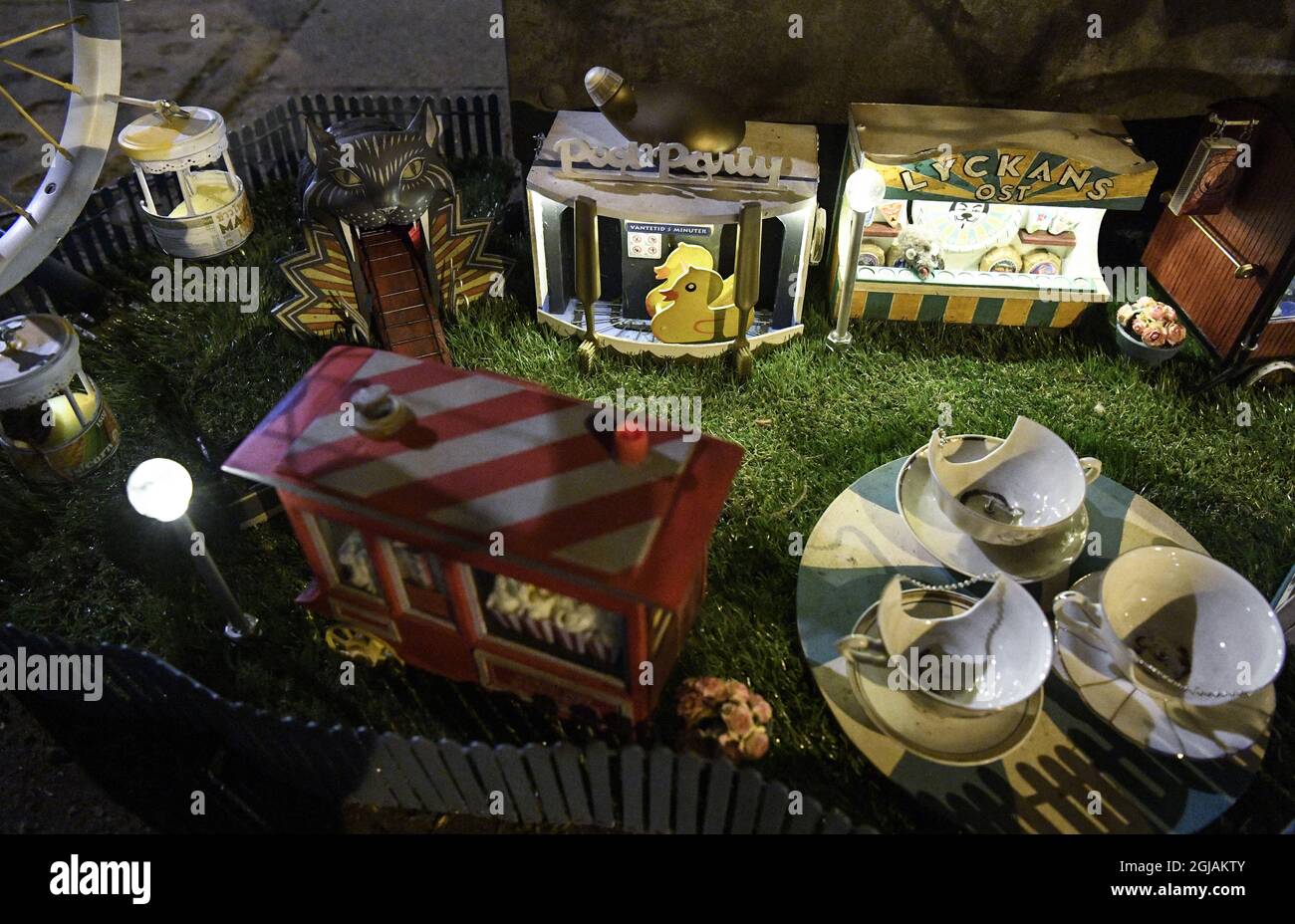 Miniature amusement park for mice called "Tjoffsans tivoli" Malmo ...