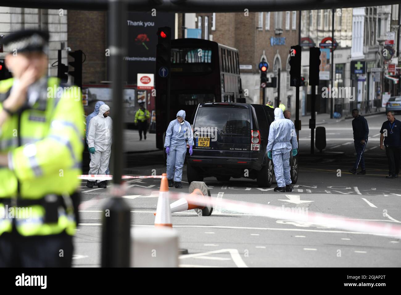 LONDON 20170605 Police forensic are seen working near the scene where ...