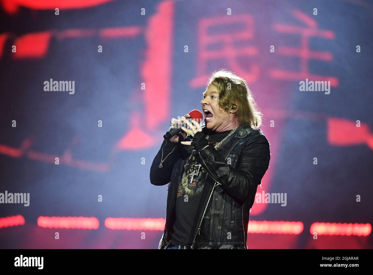 Axl rose hi-res stock photography and images - Alamy